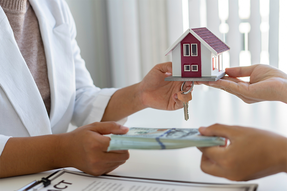 Real Estate Buyer's Guide - 10 Tips for Successful Transactions