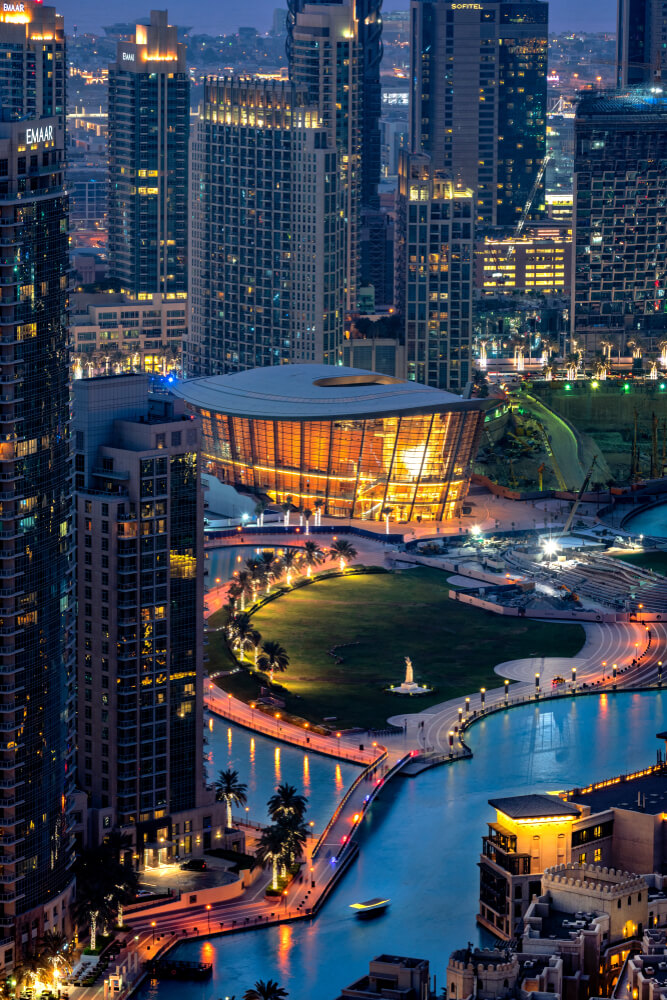 Lattes and Late Nights: Unveiling the 24/7 Pulse of Business Bay