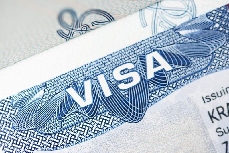 Apply for a US Visa From Dubai: Steps, Fees & More