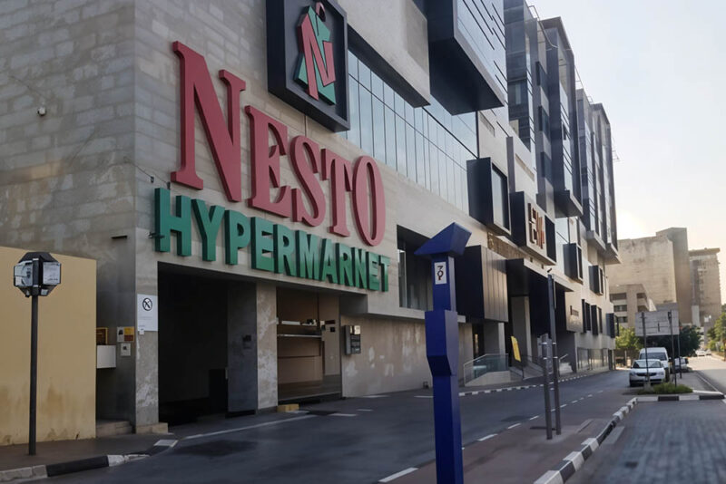 Living in Al Muteena Dubai - Pros, Cons & More