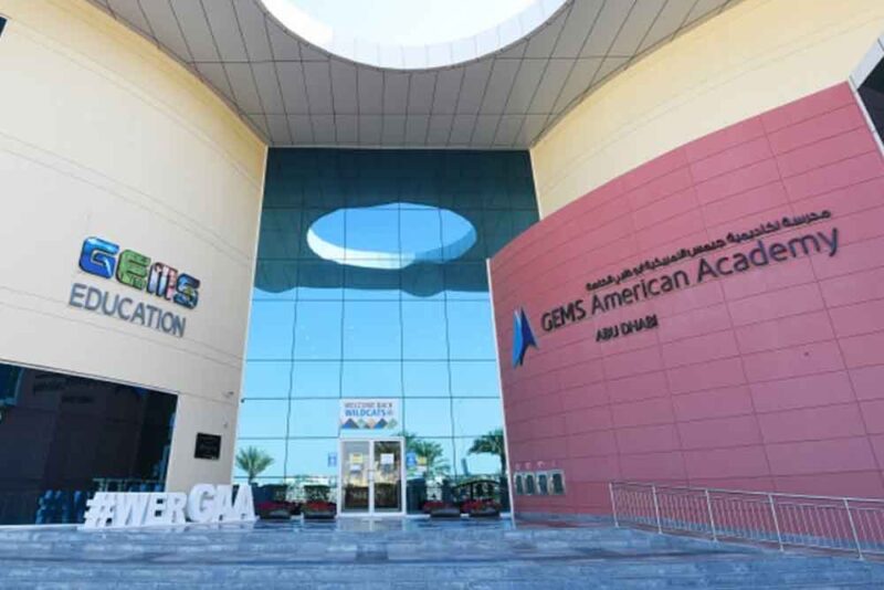 Living in Al Seef in Abu Dhabi - Pros and Cons