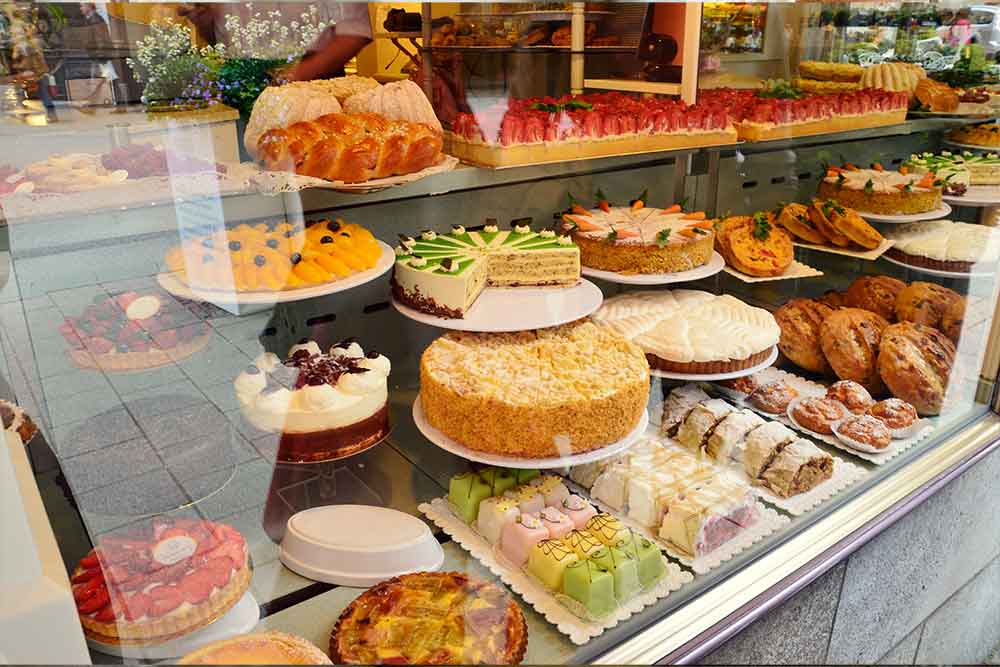Best Bakeries in Abu Dhabi: Top Spots for Delicious Baked Goods