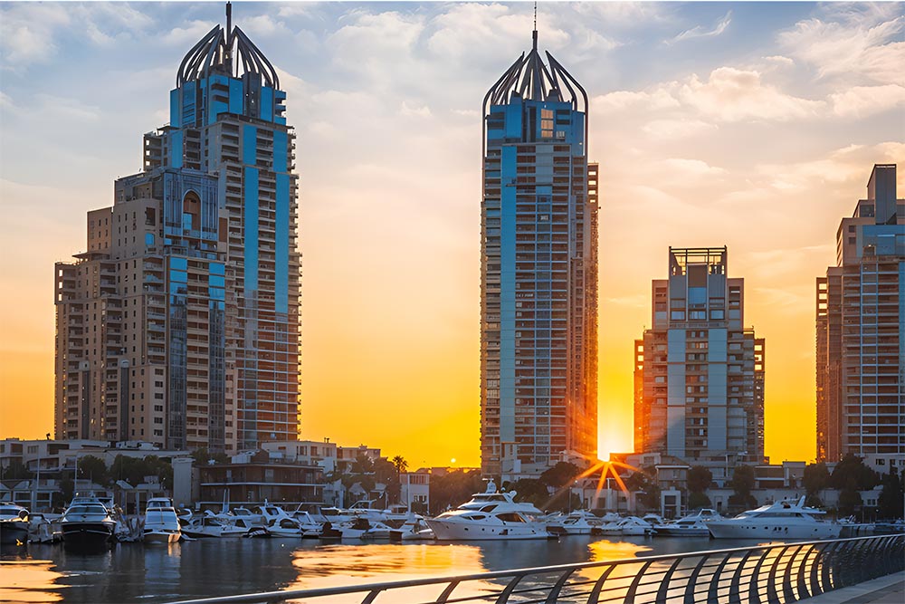 Living in Al Gharb: Pros and Cons