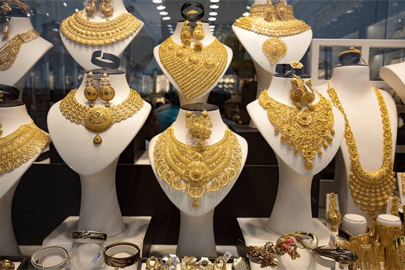 Gold Shops in Abu Dhabi: Location, Timings & More