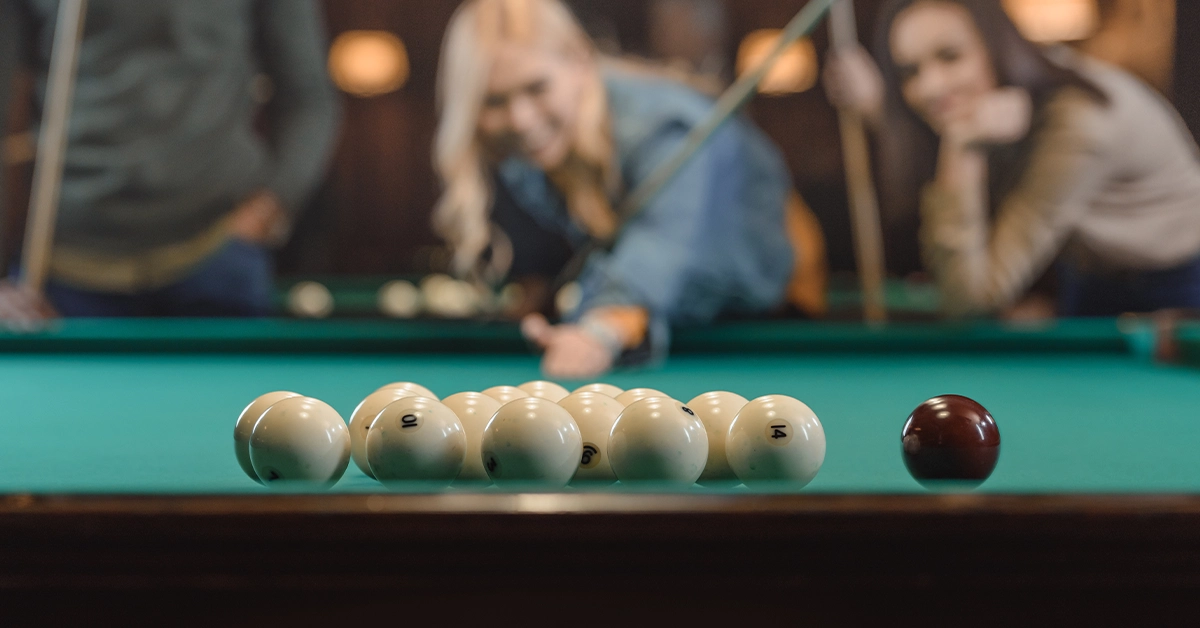Places to Play Billiards in Dubai: Rails, Cue King & More