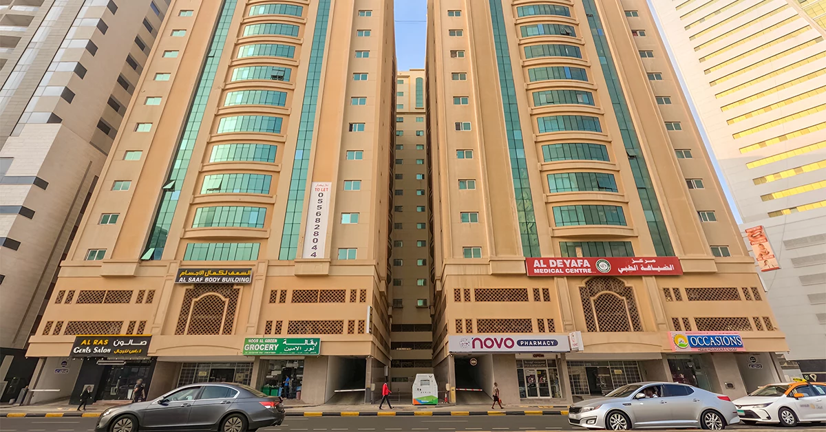 Pros and Cons of Living in Al Bu Tina, Sharjah