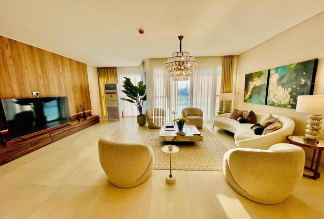 Sale in Radiant Viewz 2: Luxurious 2 BR Brand New | Kitchen appliances ...