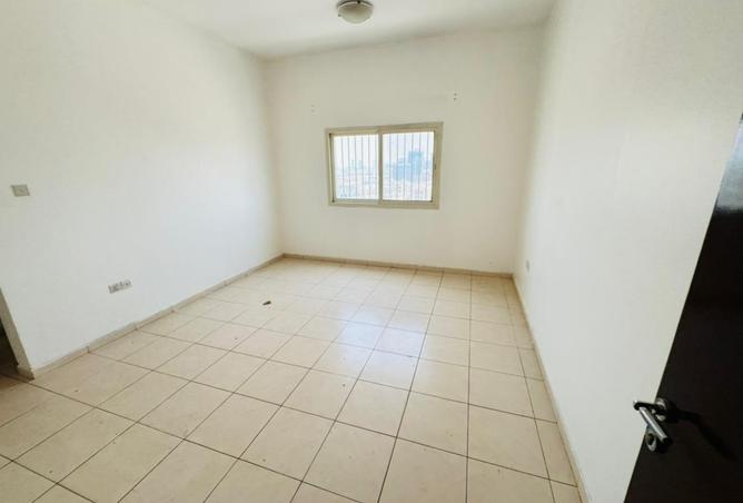 Rent in Geepas Building 5: Huge 3BHK in Al Bustan Open View | Property ...