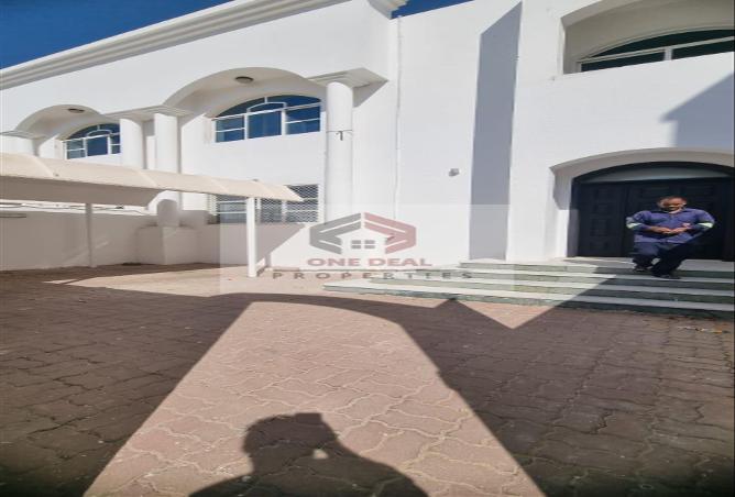 Rent in Al Jimi: Separate Entrance 4BHK Villa In Jimi | Property Finder