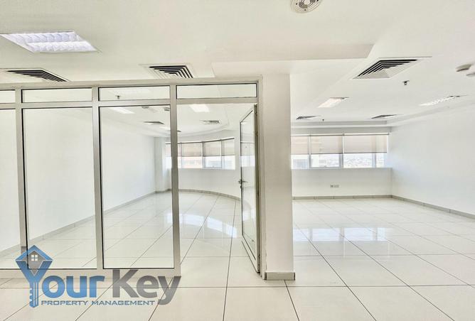 Rent in Yes Business Tower: VACANT | FULLY FITTED | OPEN ROUND LAYOUT ...