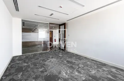Offices for rent in API Trio Towers - 10 offices for rent | Property ...