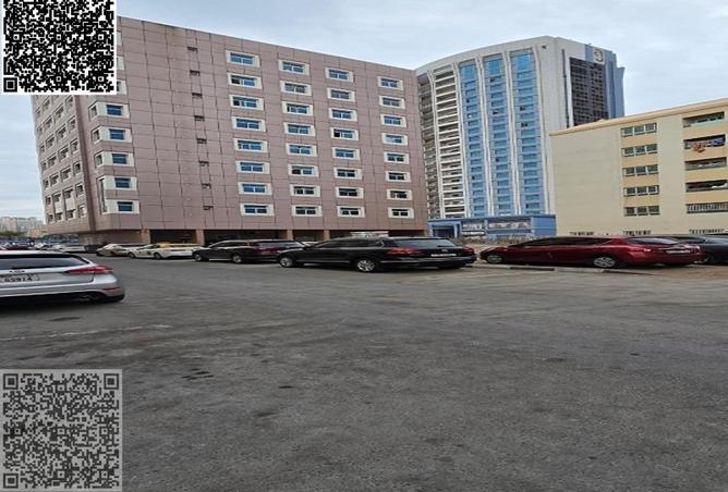 Sale in The Icon Casa 2: Corner plot of land G+8 near Amina Hospital ...