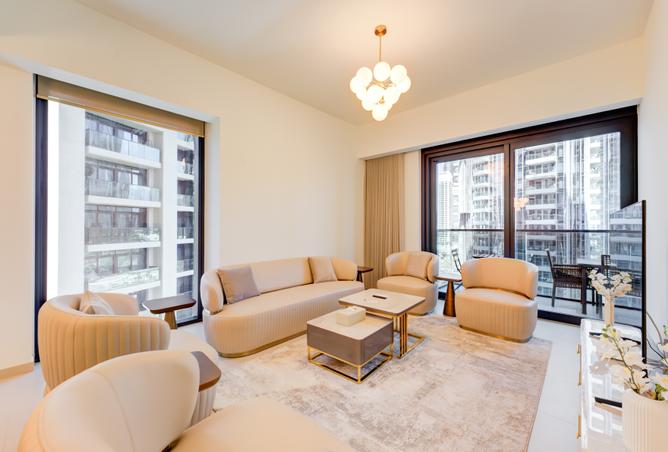 Rent in Act Towers: Stylish 2 Bed with Stunning Burj View in Downtown ...