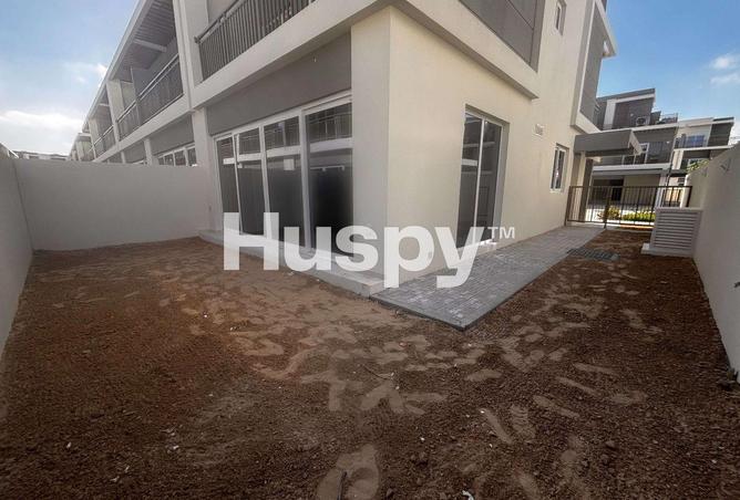 Rent in Camelia: Brand New | Closed Kitchen | Large Plot | Property Finder