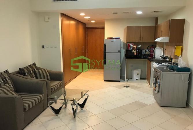 Sale in Lago Vista A: Lake View | No Parking | Legal Notice Served ...