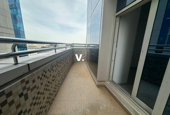 Rent in Blue Tower: Great Location | Close to Metro | 1 Bed Big Layout ...
