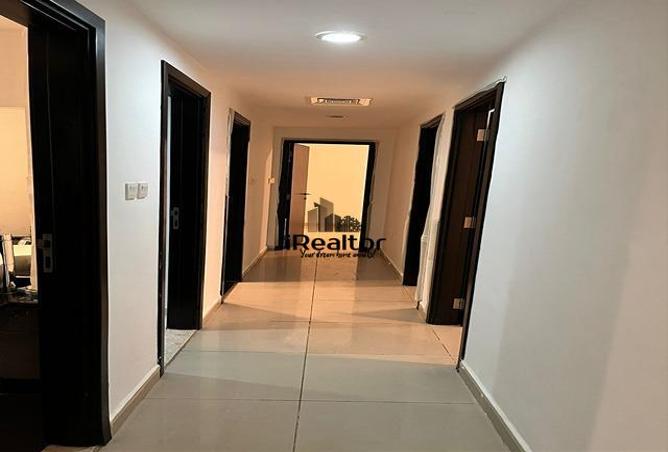 Rent in Tower 33: 3 Bed Apartment | Type A | Ready To Move | Property Finder