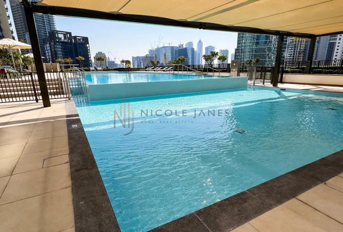 Rent in Burj Crown: Elegant 1 Bedroom - Burj Khalifa View | Property Finder