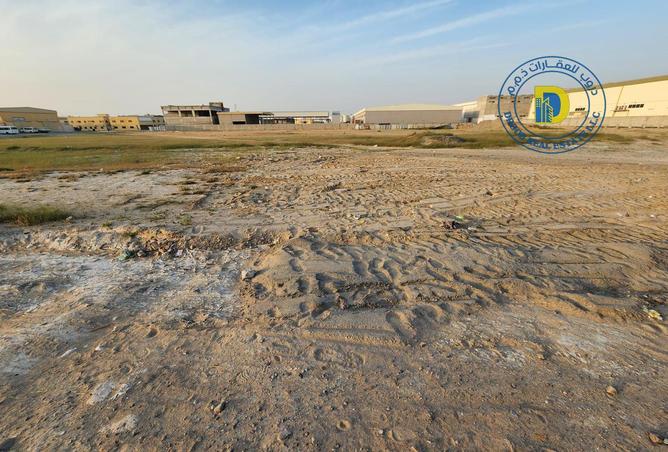 البيع في الجرف الصناعية 2: ارض صناعيه على شارع رئيسى بالجرف الصناعيه ...
