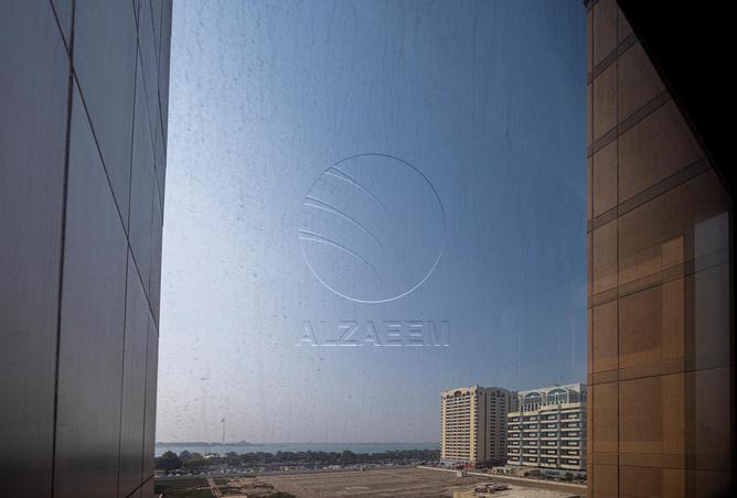 Rent in CI Tower: ⚡Modern Fit Out Office | Sea view | 3 Parking⚡ ...