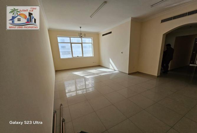 Rent in Al Khan Corniche: 2 BHK Spacious Apartment in Al Khan Near ...
