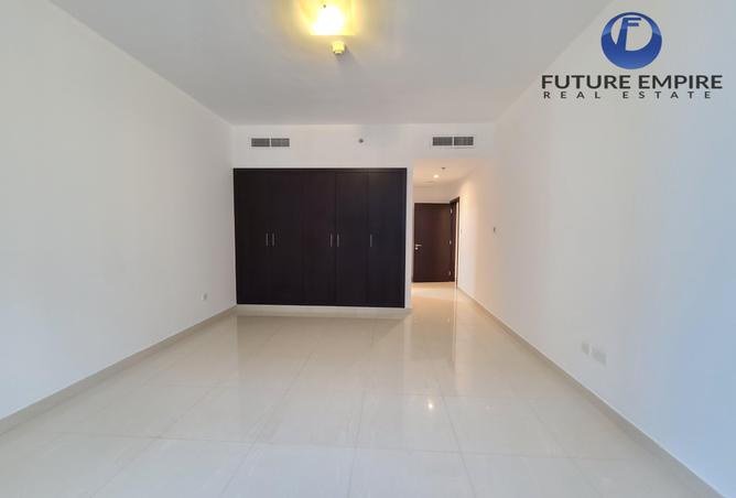 Rent in Duja Tower: High Floor | 1BR| Huge Size SZR View Pets Allowed ...