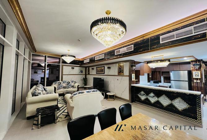 Rent in Park Gate Residence 1: Vacant | Upgraded Interior | Prime ...