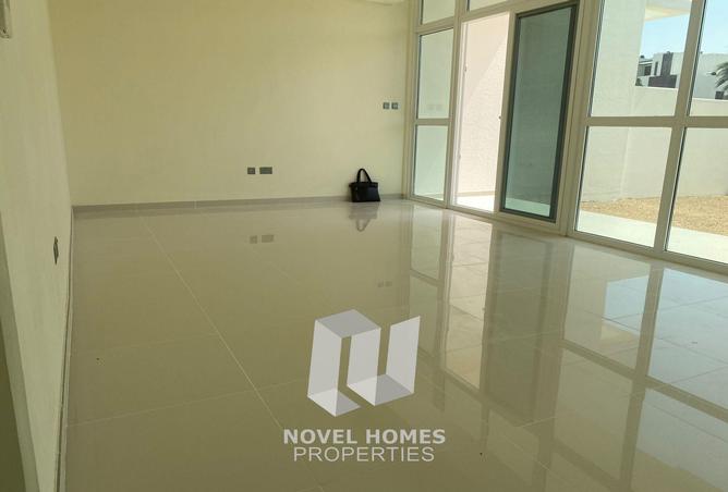 Rent in Centaury: SINGLE ROW 3BDR+M | R2M-14 LOUNGE | Property Finder