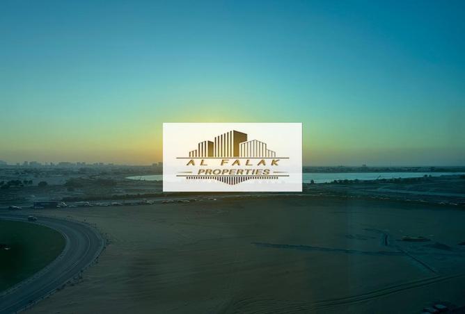 Rent in Manazil Tower 5: | 3Bhk With Balcony and 4 Baths with wardrobe ...