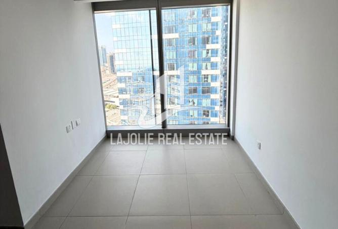 Sale in The Gate Tower 1: 1BR +Balcony | Parking | Freehold| Spa ...