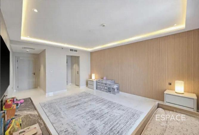 Rent in Balqis Residence Block C: Beach Access | Sea View | Premium ...