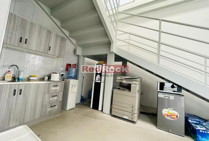 Rent in Al Quoz Industrial Area 3: Upgrade your business with a Vibrant ...