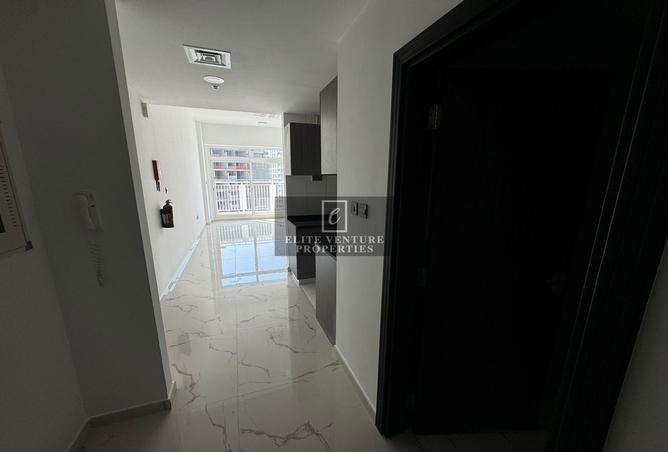 Rent in Geepas Tower: Expansive Studio with Perfect Layout | Property ...