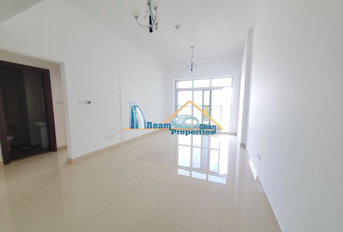 Rent in Al Manal Residence 2: 2BHK /Lavish &Bright / Front Of Souq ...