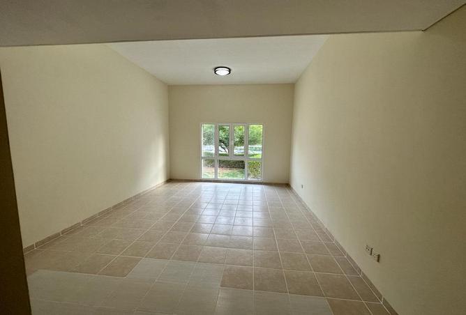 Rent in Discovery Gardens: XXL STUDIO CLOSE TO METRO PLAY AERA READY TO ...