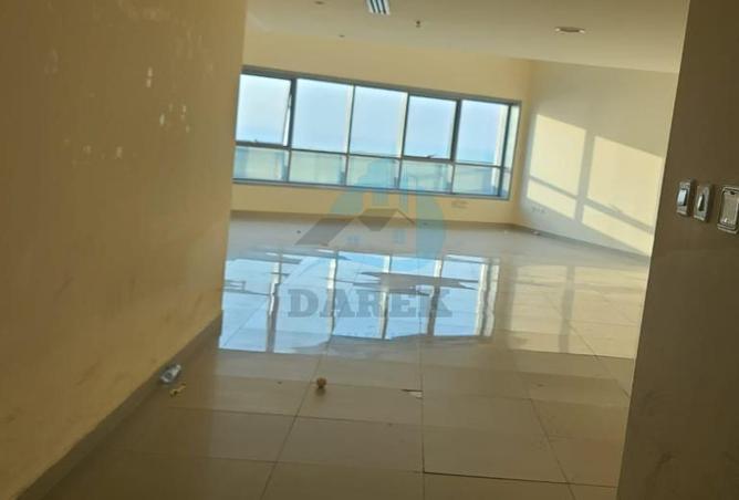 Rent in Cornish Tower: 1BHK 3 bathrooms for annual rent in Al Corniche ...