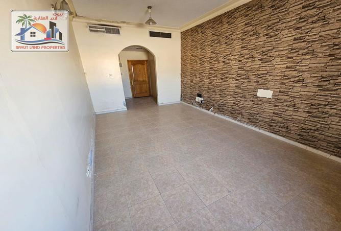 Rent in Al Anwar Tower: Spacious 1Bedroom Apartment Large Kitchen ...