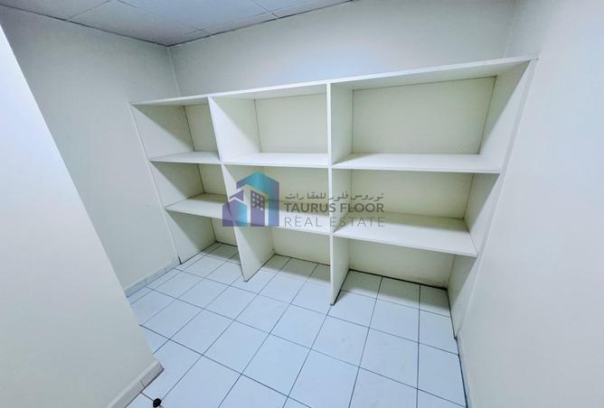 Rent in Al Rigga Building: Spacious 3BHK Chiller Free Big Balcony For ...