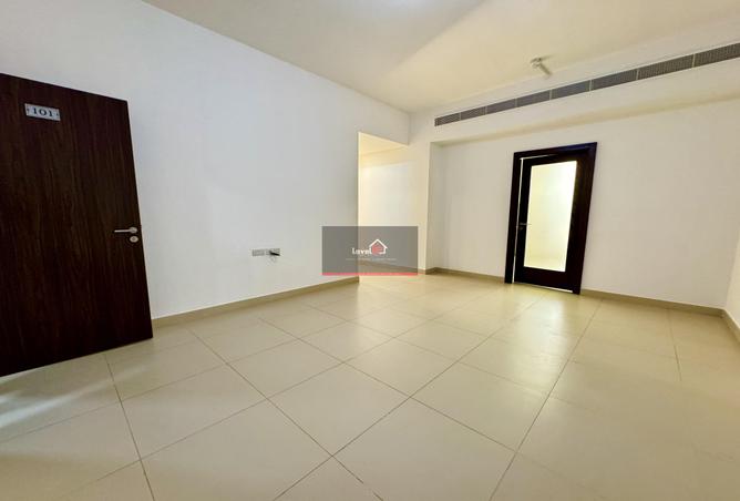 Rent in Shabiya 12: Amazingly 3 Master Bedrooms APT With Parking ...