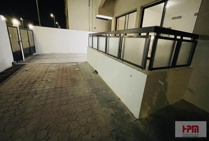 Rent in Al Zaab: Amazing clean..Spacious Modern Whole Villa ZAAB 140k ...