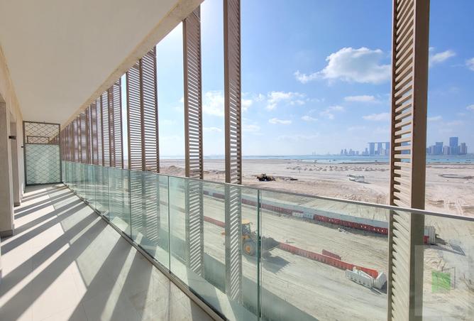 Rent in Global Gate: Elegant 3 BR | Sea View | Multiple Payments ...