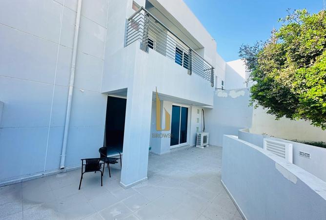Rent in Jumeirah 1 Villas: BEAUTIFUL COMPOUND VILLA WELL MANAGED SHARED ...