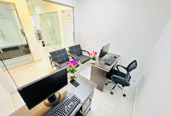 Rent in Horizone Building: Fitted Office |Direct from Owner |Near to ...