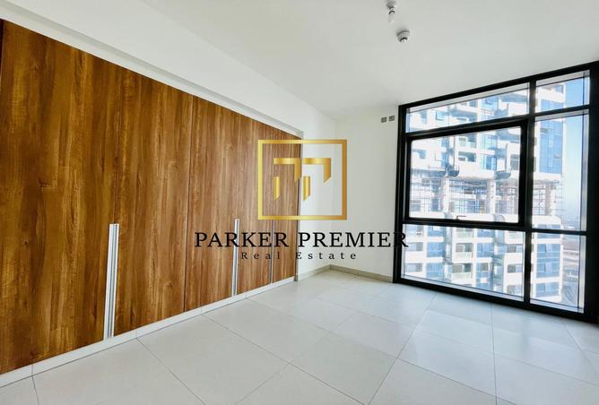 Rent in Marina Rise Tower: Contemporary Finishes | 3BR + M | Prime ...