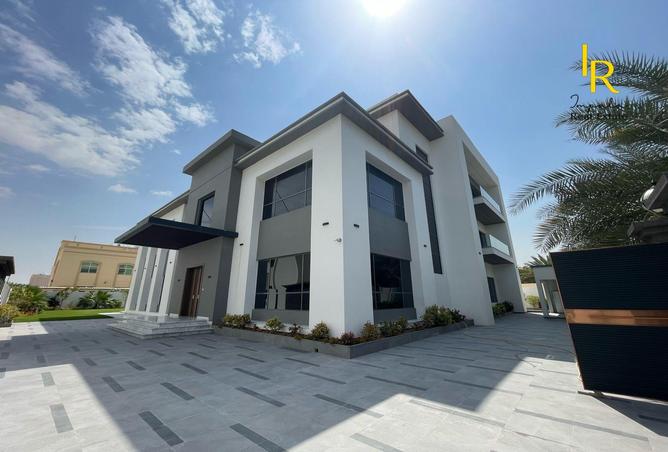 Sale in Binal Jesrain: Brand New VIP Villa | Elite Location | Invest It ...
