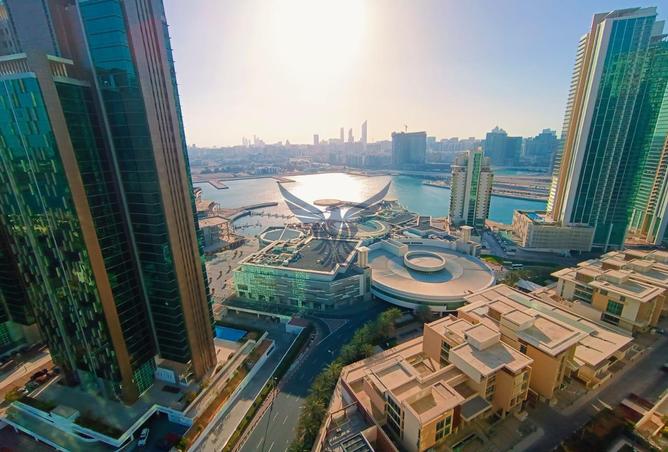 Rent in Marina Blue Tower: 2BHK+Pool/gym/parking | Property Finder