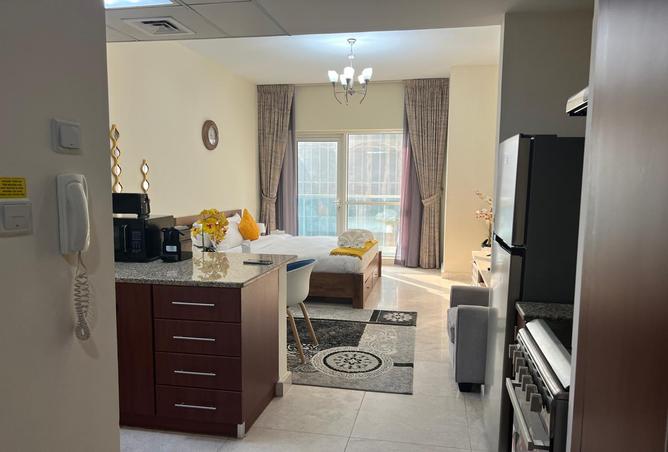 Rent in Safeer Tower 1: | Stunning | specious | Included All Bills ...