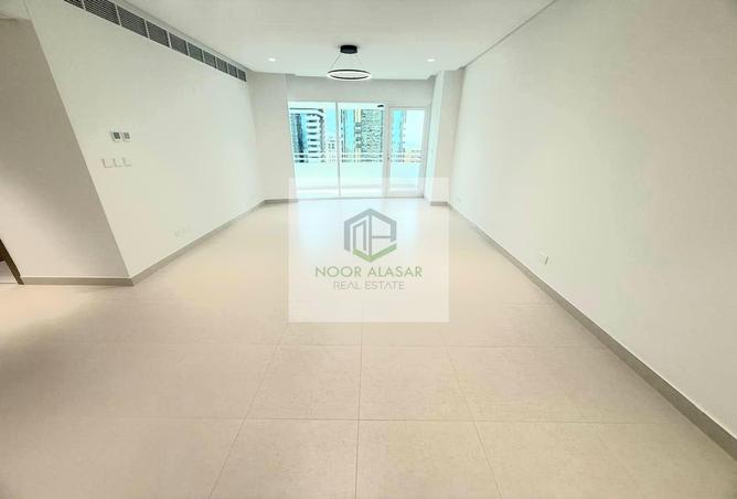 Rent in DXB Tower: Luxury High Floor 2-BR with Storeroom Near Metro ...