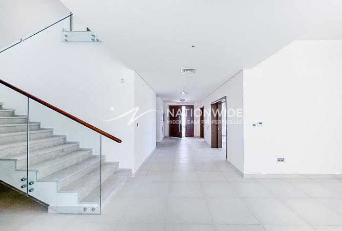 Rent in West Yas: Vacant | Corner 5BR | Community View | Prime Area | Property Finder