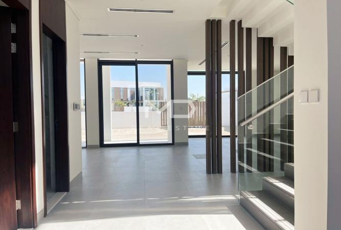 Sale in Seef Al Jubail: Corner 3BR Villa | Move In Ready | Facing the ...